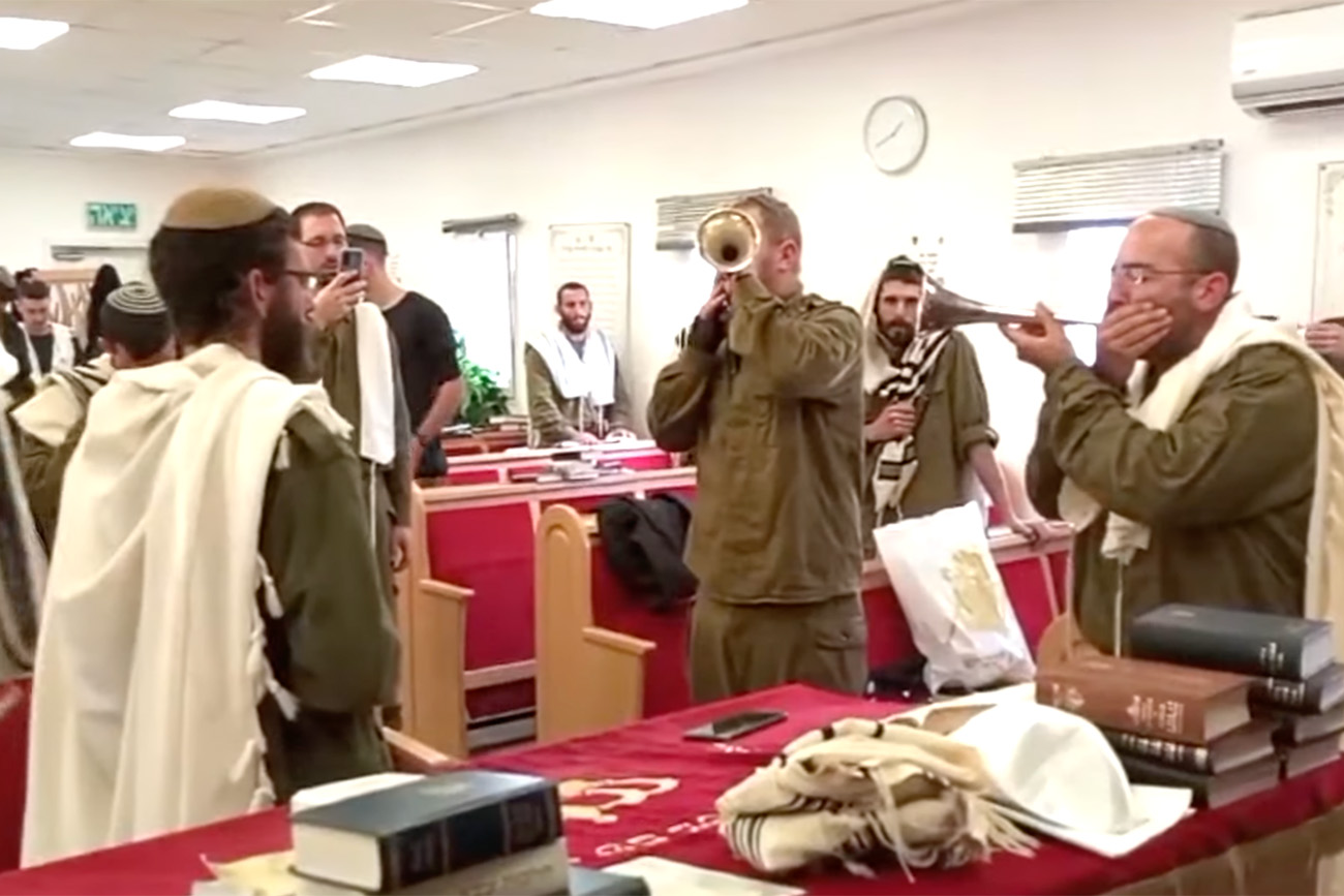 The Silver Trumpets of War | Read | Messiah Online | FFOZ