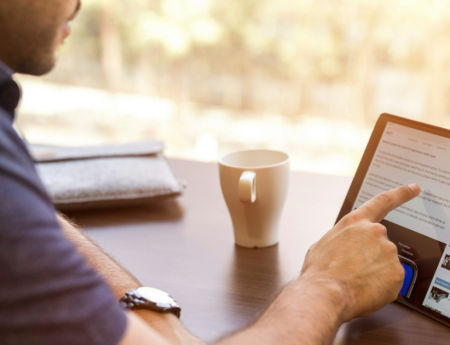 How to Message Recruiters on LinkedIn – with Examples